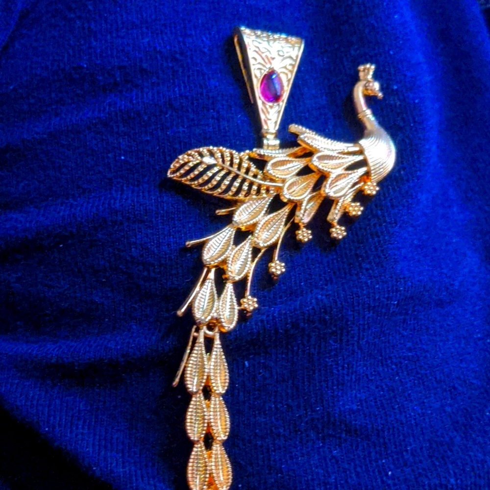 Antique Gold Peacock Pendant - Gem